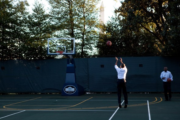 Obama’s basketball jones connected him to hoopheads everywhere — Andscape