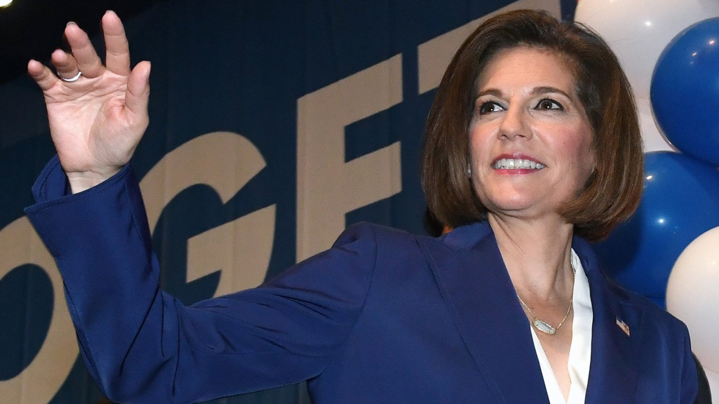 Catherine Cortez Masto makes history as country’s first Latina senator ...