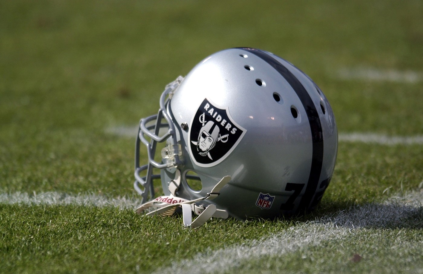 Ronnie Lott leading the charge to keep Raiders in Oakland — Andscape