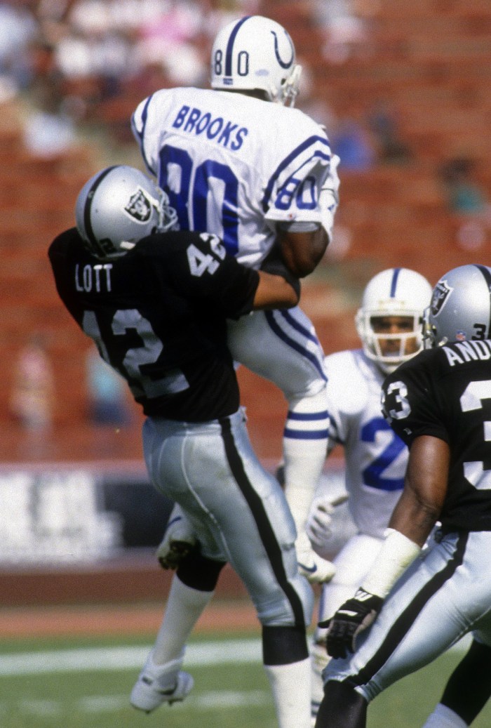 Ronnie Lott leading the charge to keep Raiders in Oakland — Andscape