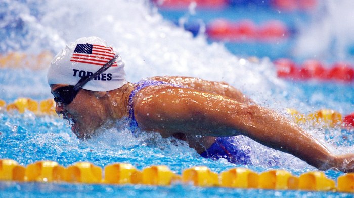 On this day in Latinx history: Dara Torres performs swimmingly at 2000 ...