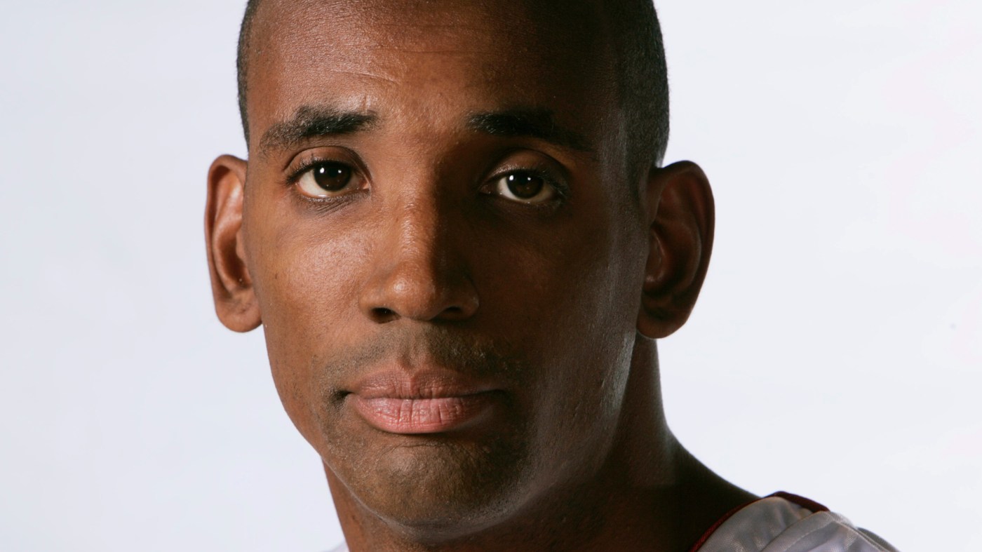 The Next Chapter: Retired NBA player Mark Blount reinvented himself as ...