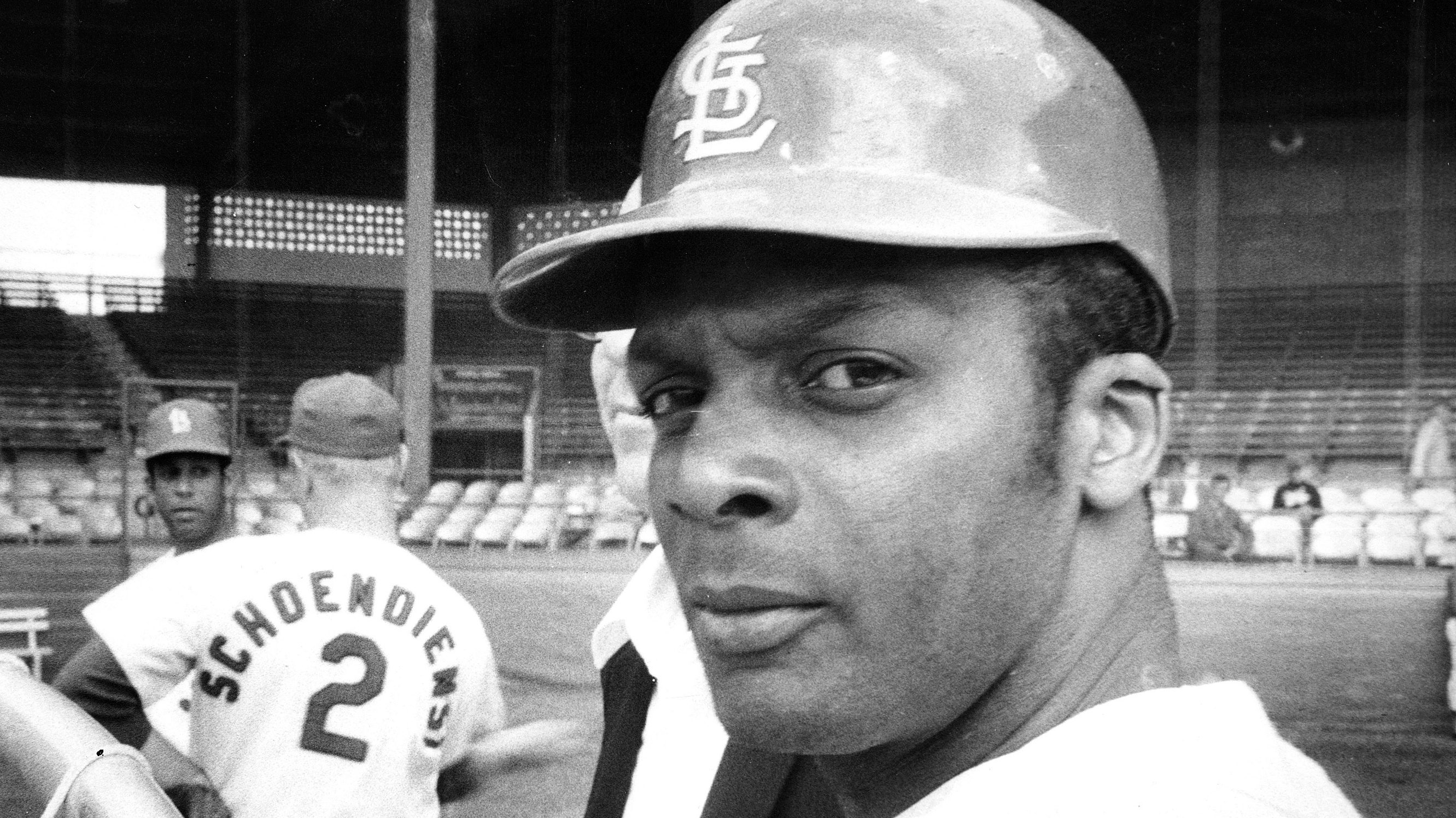 Like Jackie Robinson, baseball should honor Curt Flood's sacrifice ...