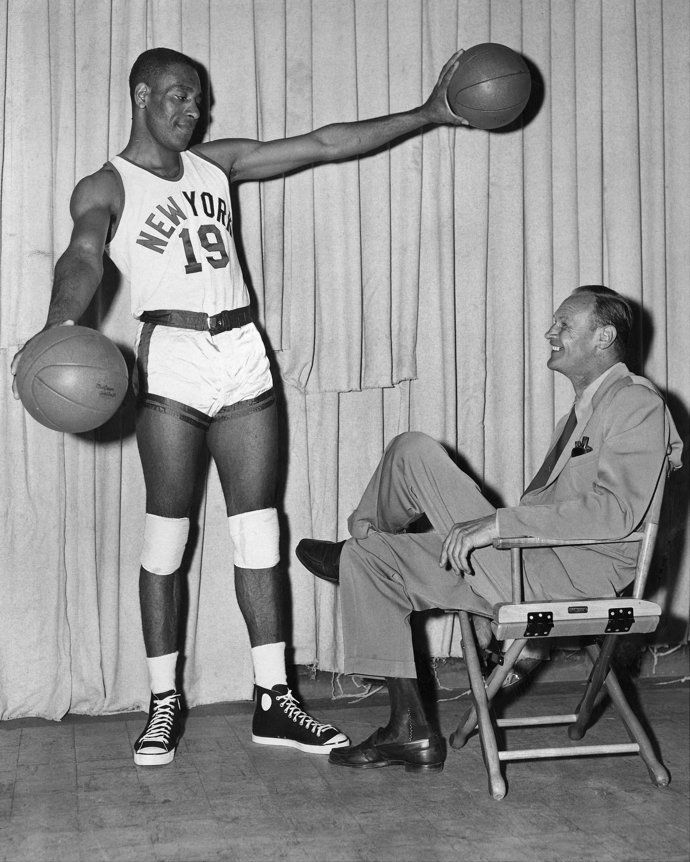 NBA pioneer Nat 'Sweetwater' Clifton was a Chicago legend - Andscape