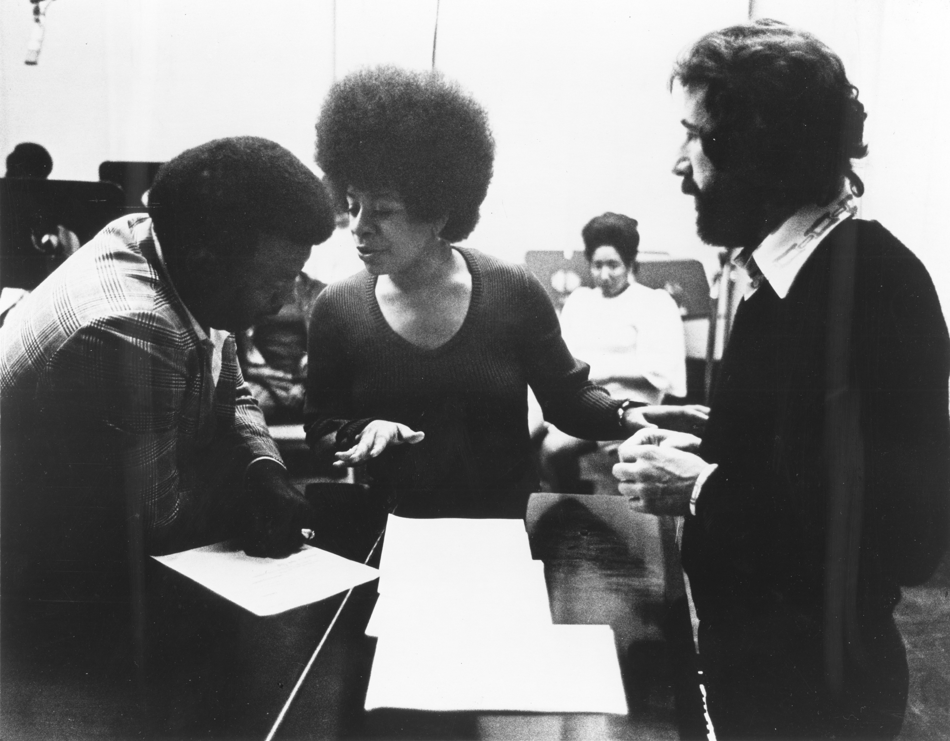 In ‘Beautiful Scars,’ legendary backup singer Merry Clayton walks by ...