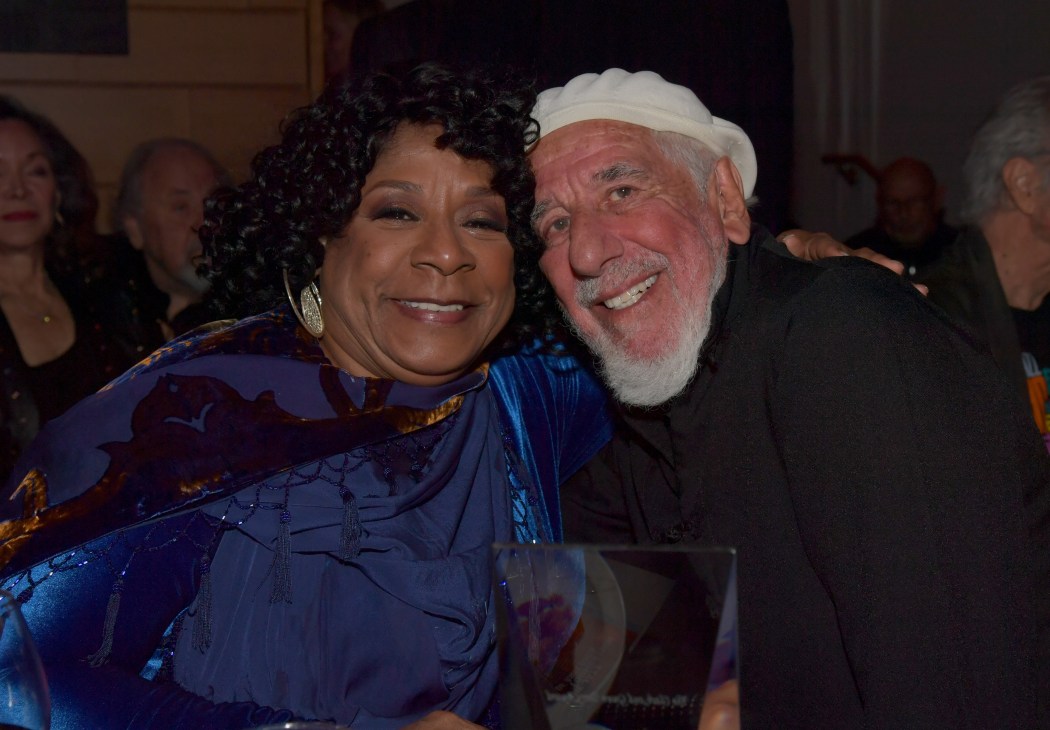 In ‘Beautiful Scars,’ legendary backup singer Merry Clayton walks by ...