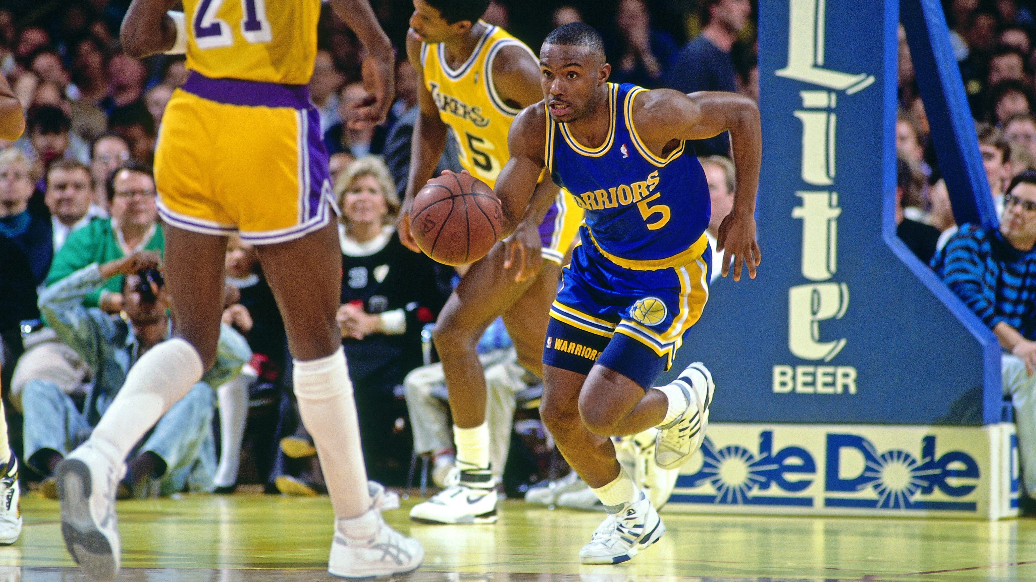 Tim Hardaway is bringing his legendary crossover into the Hall of Fame ...