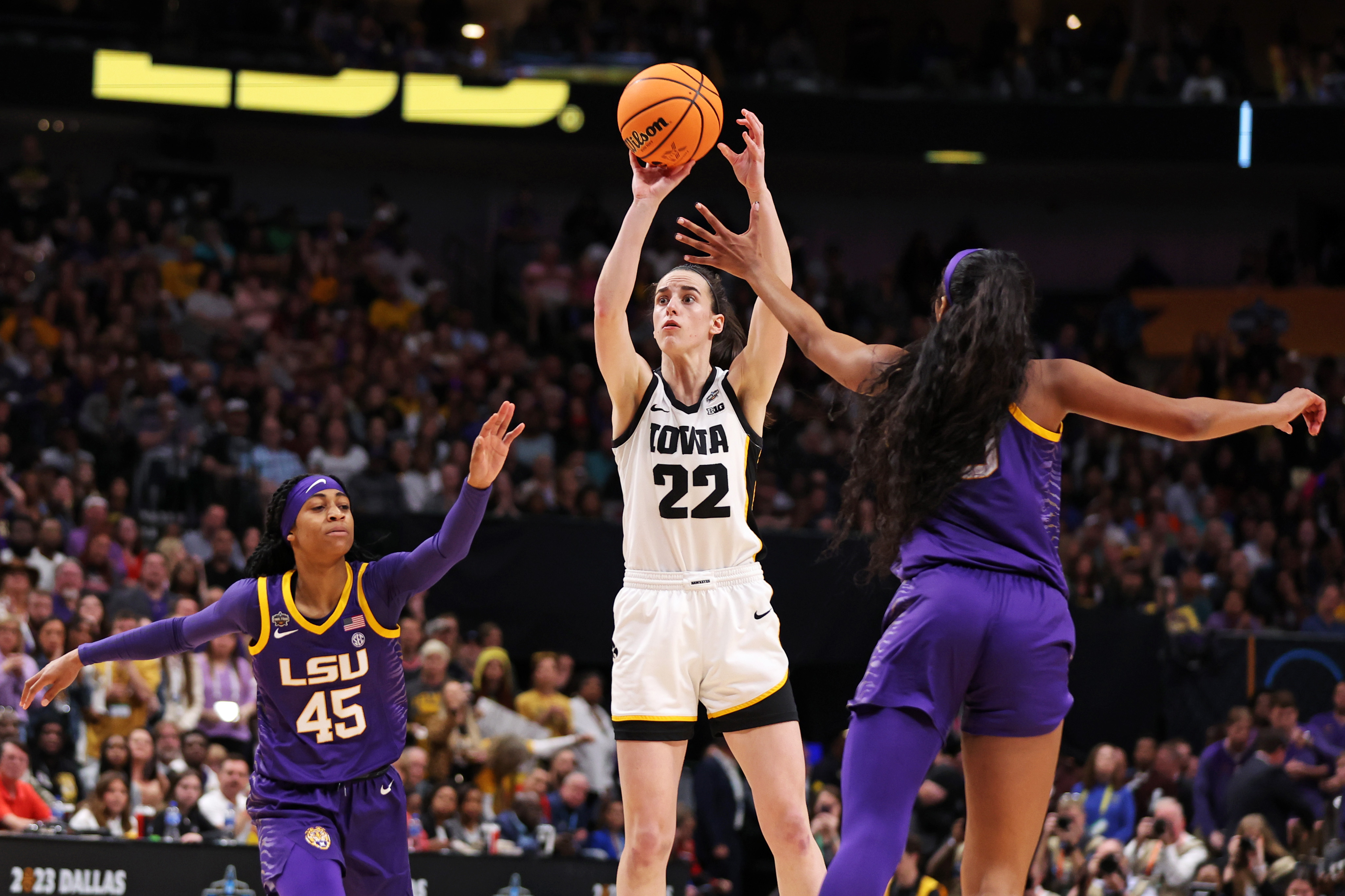 LSU's Angel Reese, Iowa's Caitlin Clark and the double standards of ...