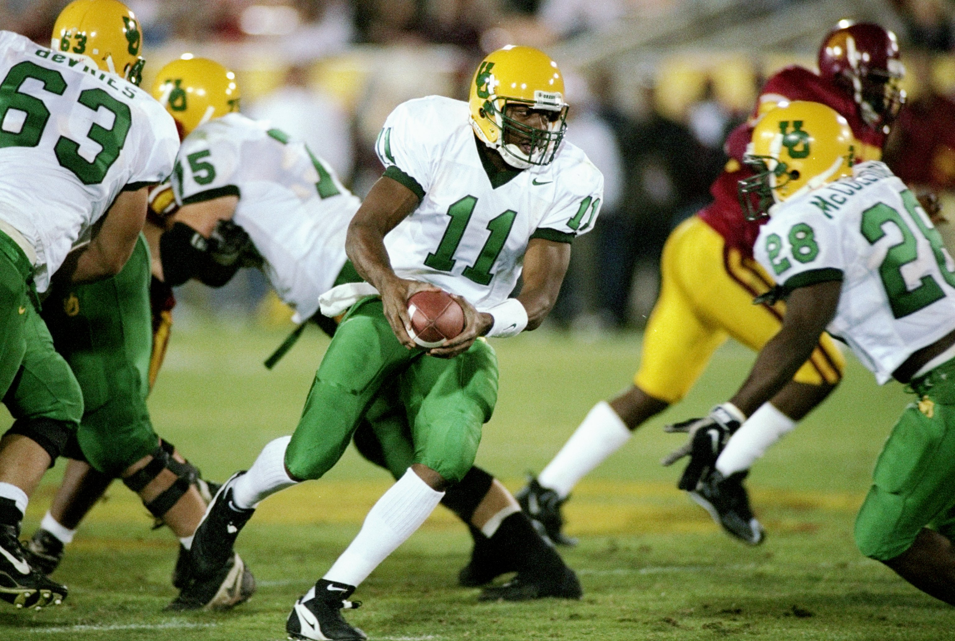 'The tools are all there': Akili Smith sees a special Black quarterback ...