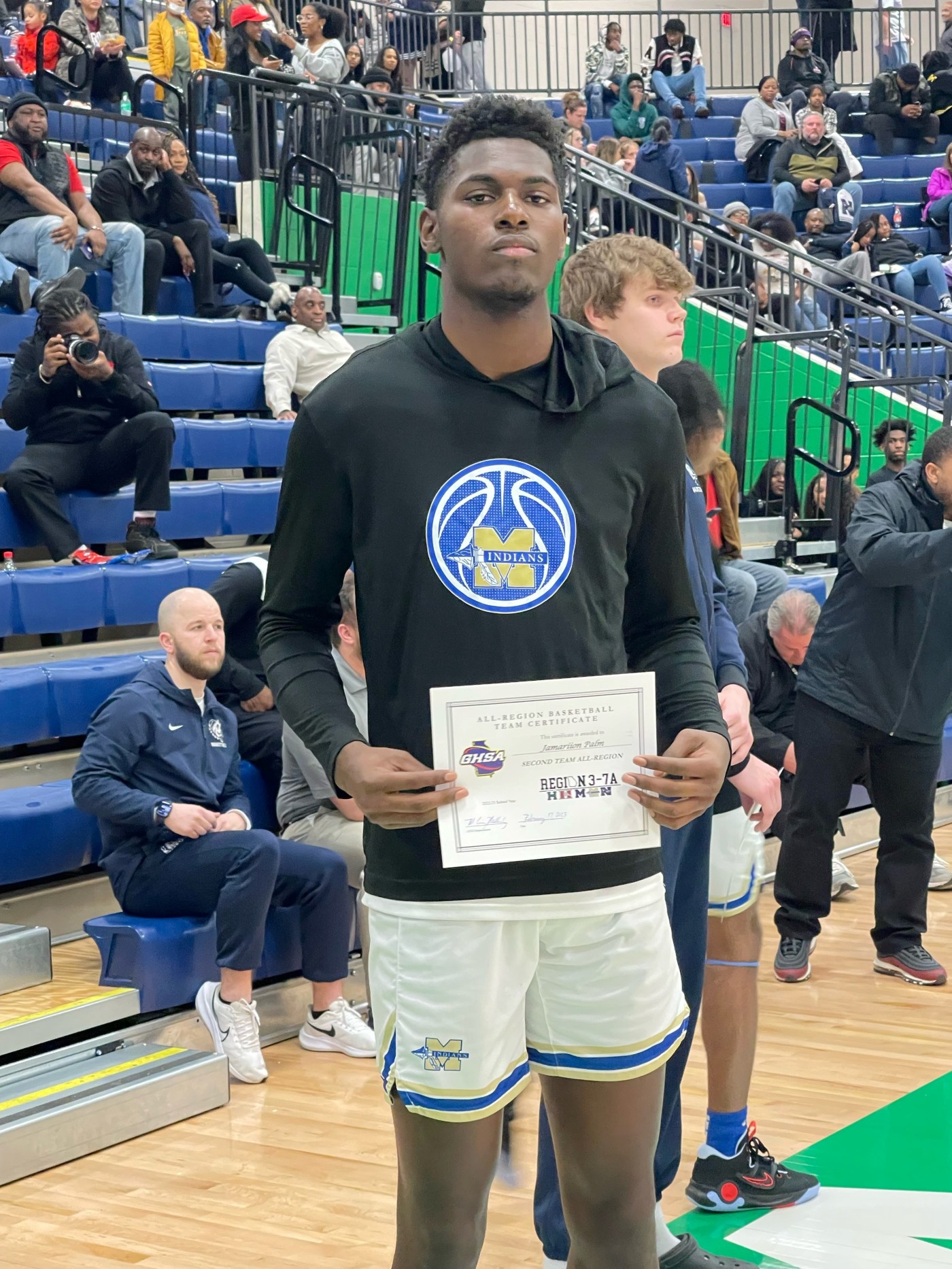 Elite 2025 basketball prospect JD Palm fights for his health and career ...