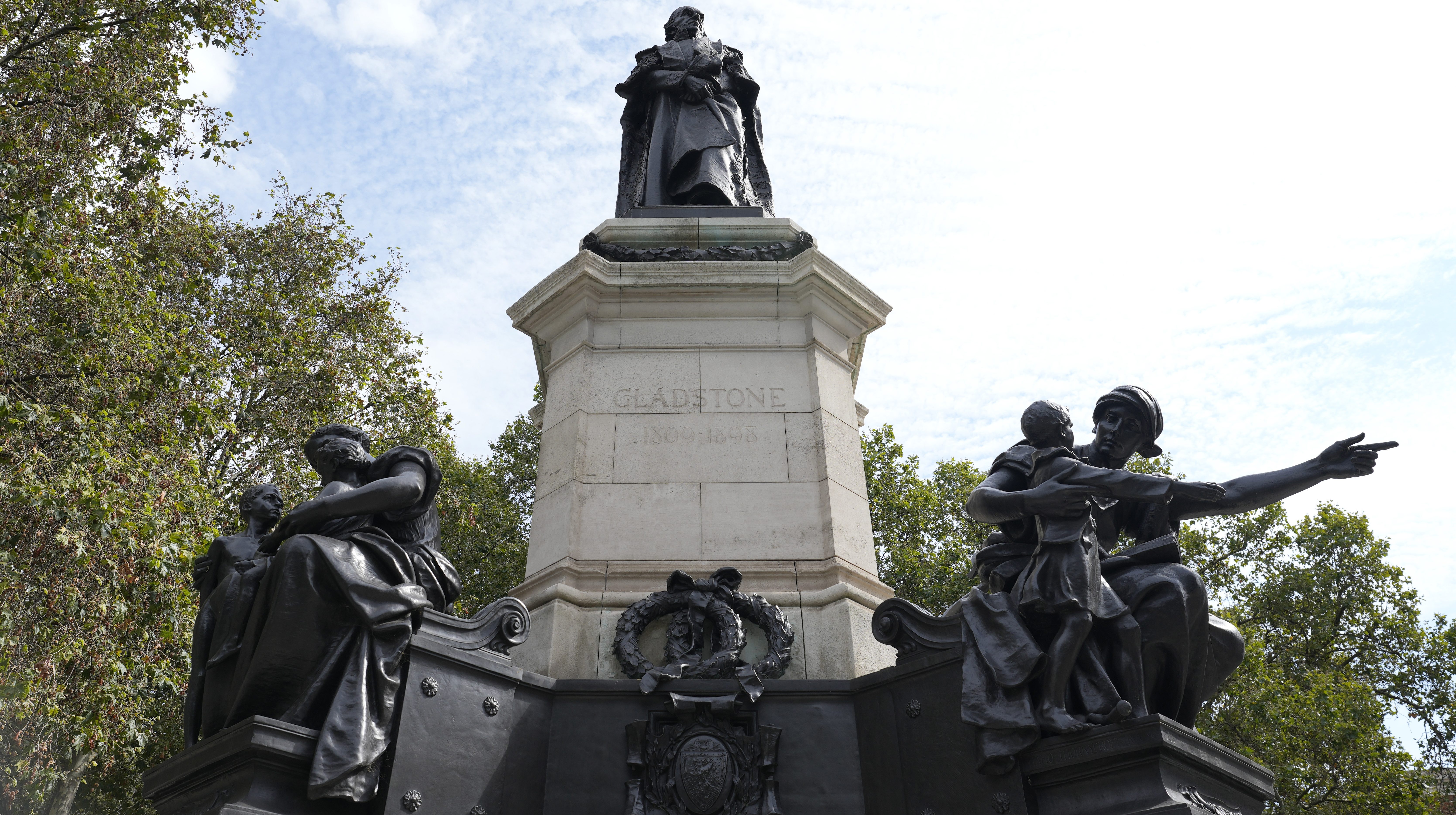 Enslaver’s descendants travel to Guyana to offer formal apology - Andscape