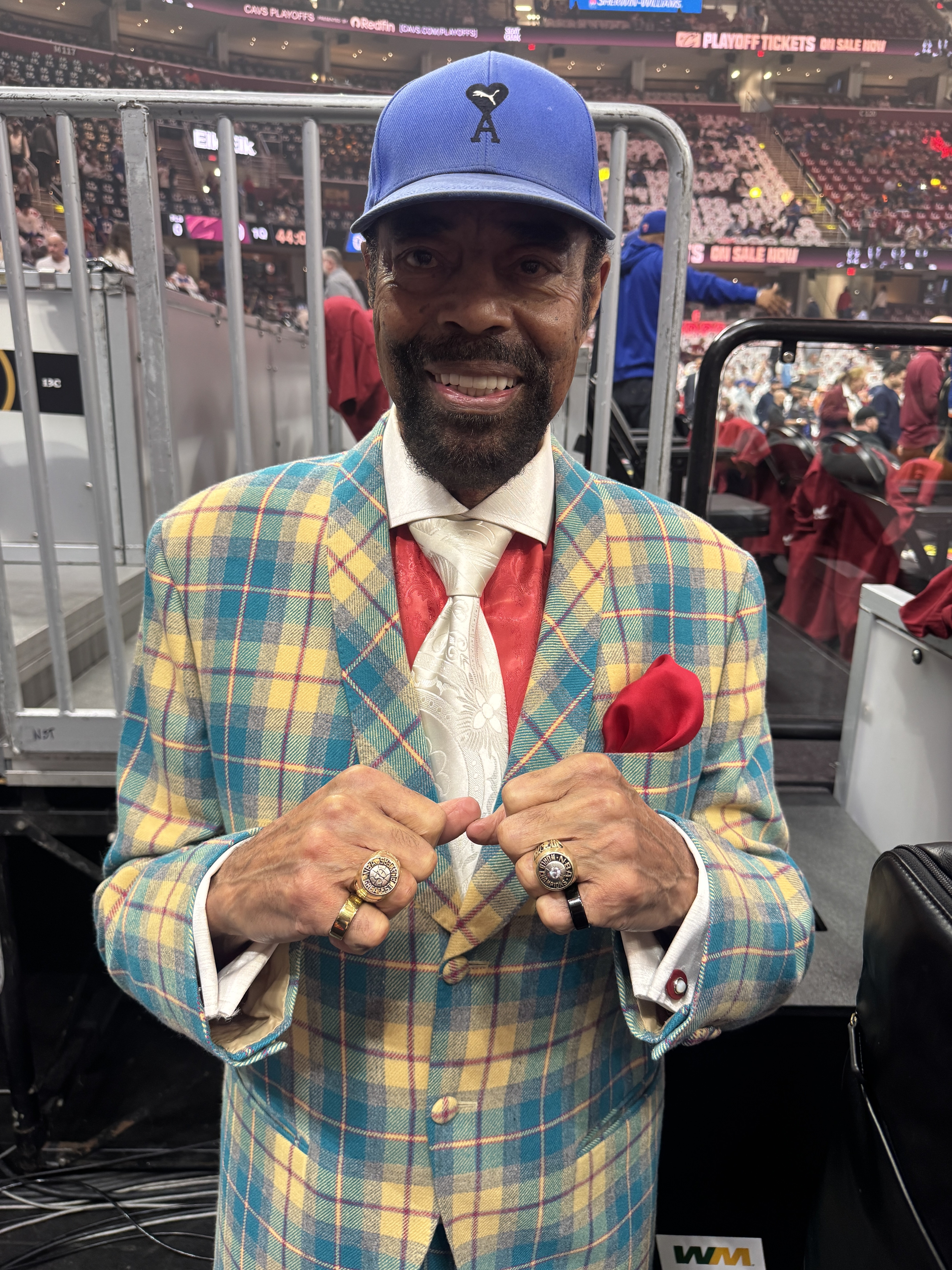 Walt Frazier is still a New York Knicks patriarch - Andscape